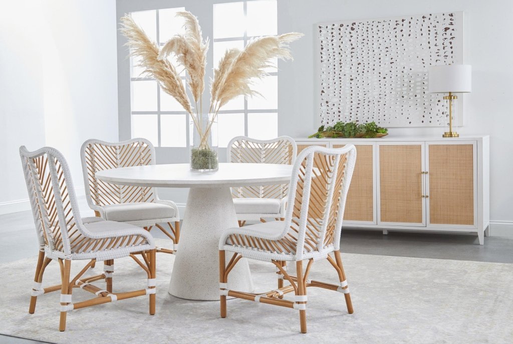 5 Gorgeous Beach House Decorating Ideas for 2023 – LOOMLAN